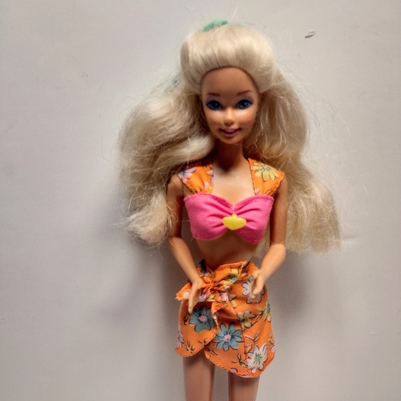 Mattel | Toys | Vintage 992 Mattel Glitter Beach Barbie Euc | Poshmark
